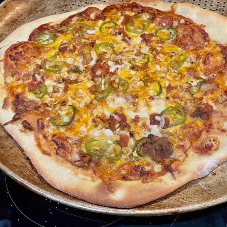 BBQ Pulled Pork Pizza with Jalapeno and Toasted Corn - LindySez | Recipes